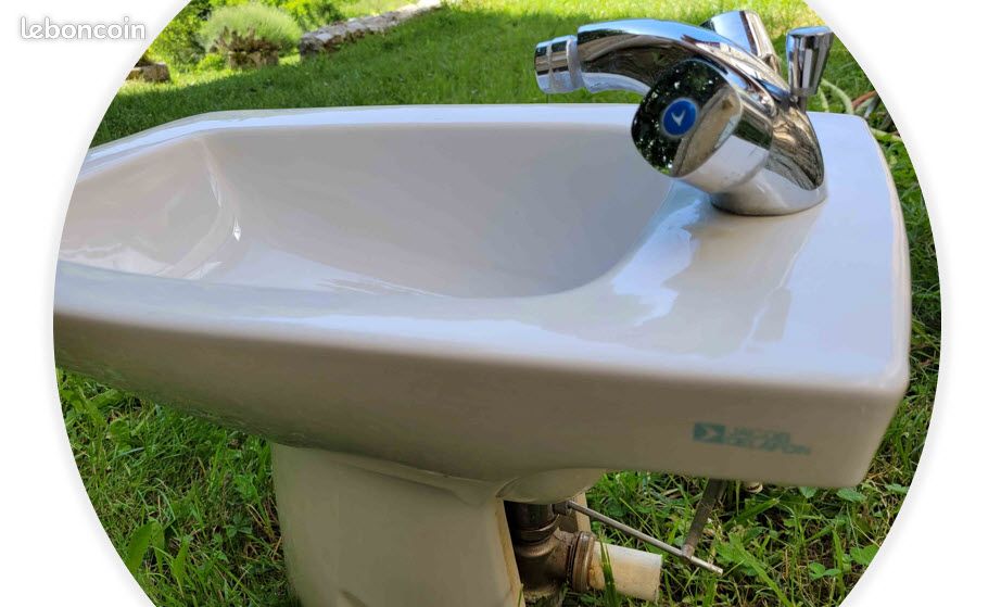 BIDET Jacob Delafon et sa robinetterie - Ameublement