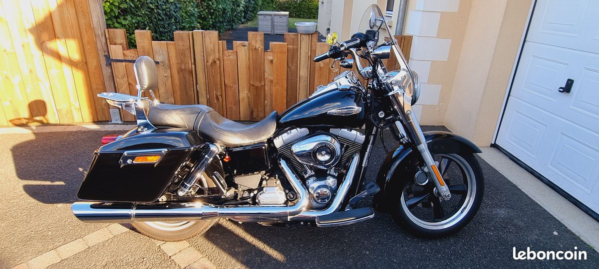 Harley Davidson Dyna Switchback - Motos
