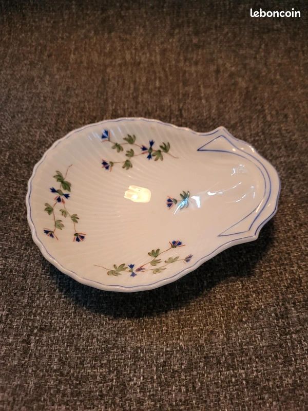 Coupelle ancienne coquille en porcelaine Mehun France – décor floral ...