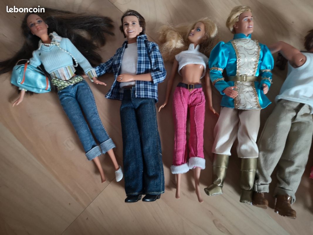 Lot de poupée Barbie/ - Collection