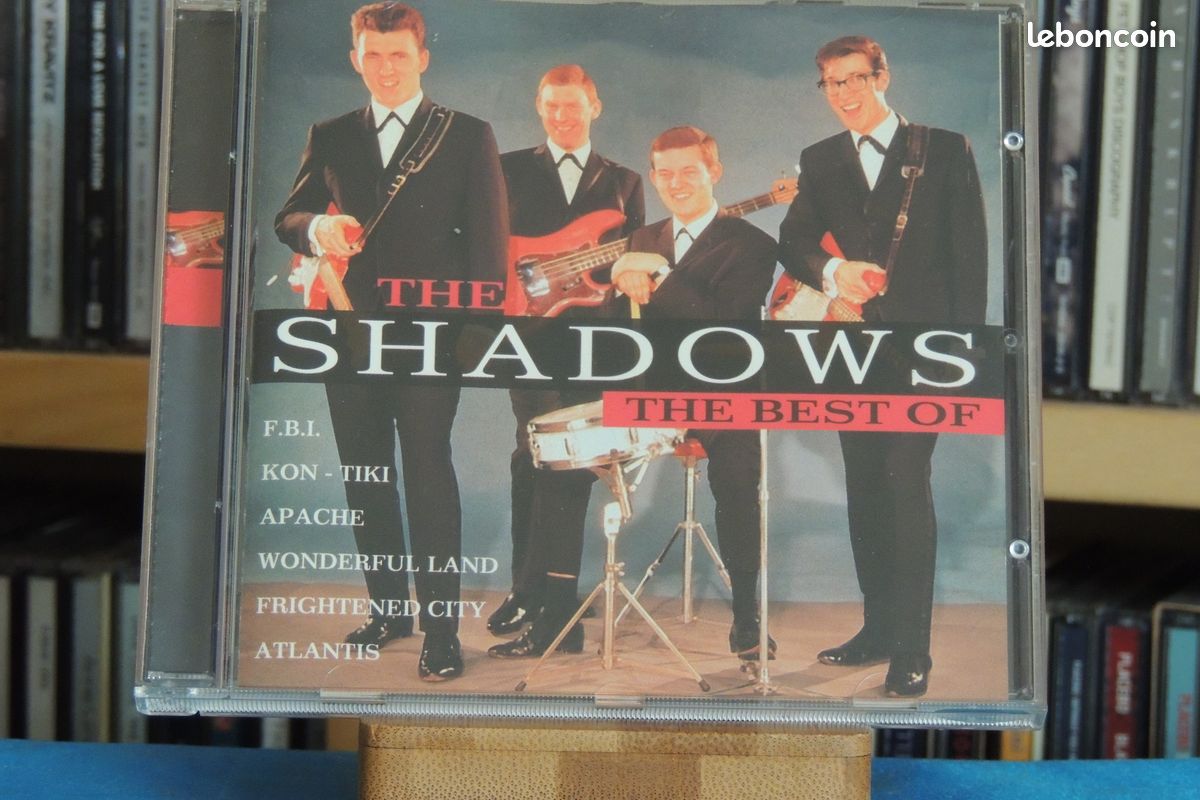 Album CD : The SHADOWS " The BEST OF " - CD - Musique