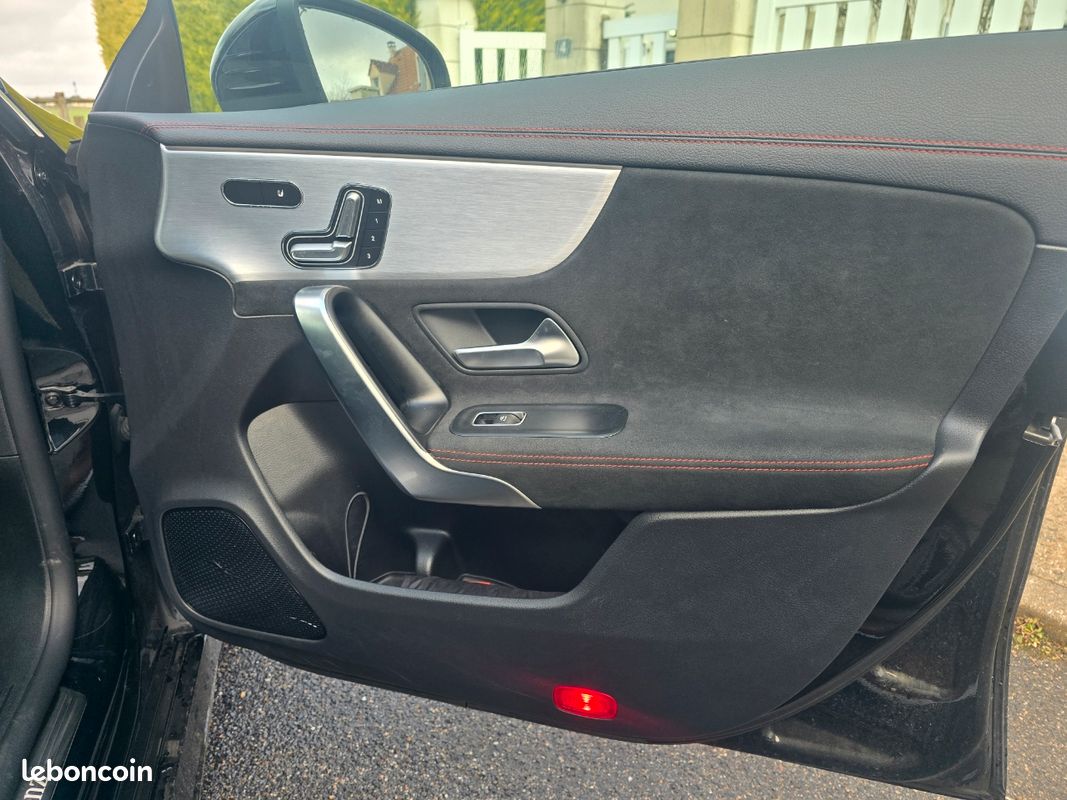 Mercedes-Benz CLA Shooting Brake 250e AMG Line - Voitures