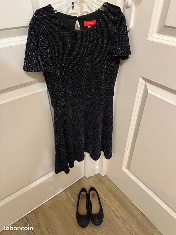 Robe de fêtes noire à sequins 8 ans - Vêtements