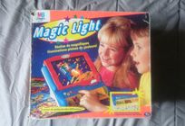 Magic Light (MB) - Jeux & Jouets