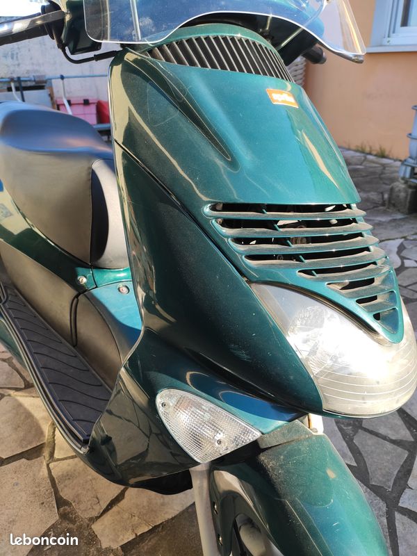 APRILIA leonardo - Motos