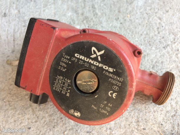 Circulateur Grundfos Ups d’occasion